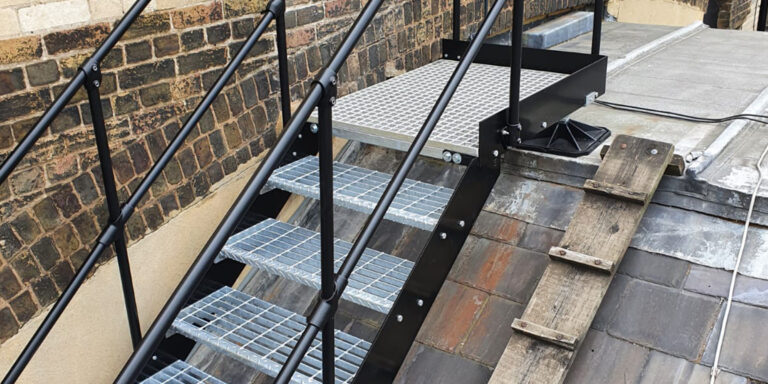 Safe Access: Walkways, Steps & Ladders | Big Foot Systems