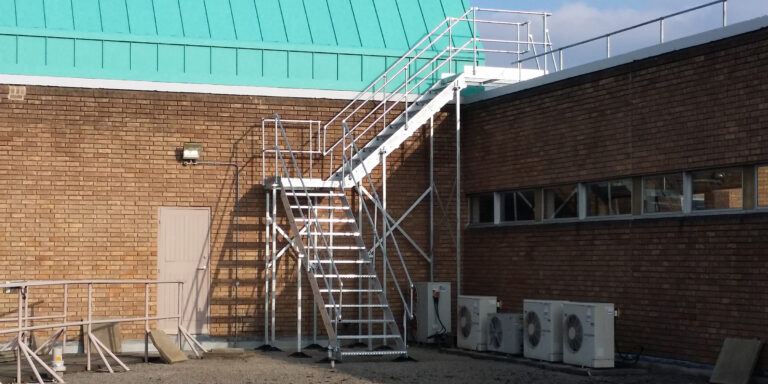 Safe Access: Walkways, Steps & Ladders | Big Foot Systems